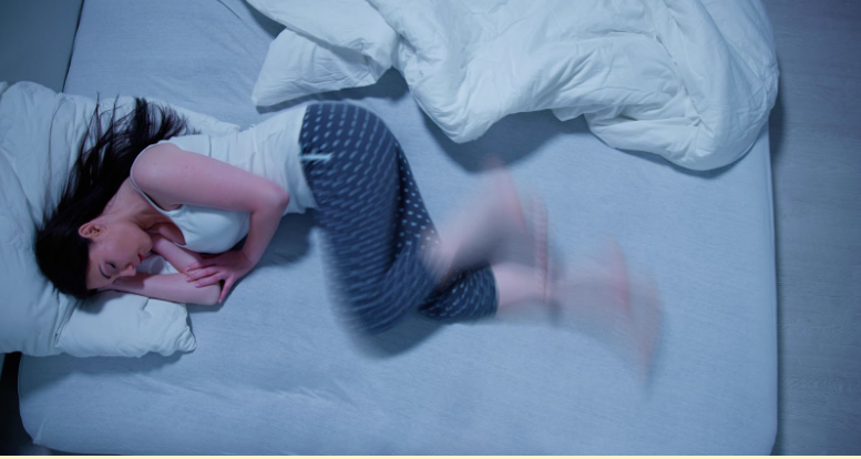 Hypnic Jerk: Why Do I Twitch Before Falling Asleep? | Casper Blog